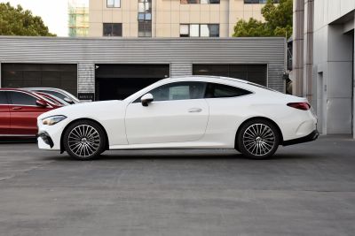 「奔驰CLE」2024款 CLE 260 轿跑车图片-内饰外观空间官方图-有驾