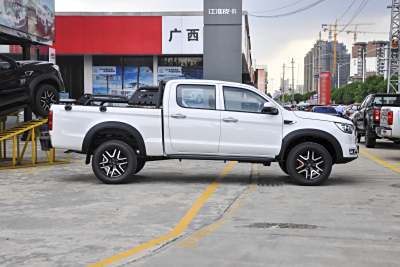 「江淮T8」2022款 2.0T PRO 柴油四驱锐行版大双HFC4DB2-2E图片-内饰外观空间官方图-有驾