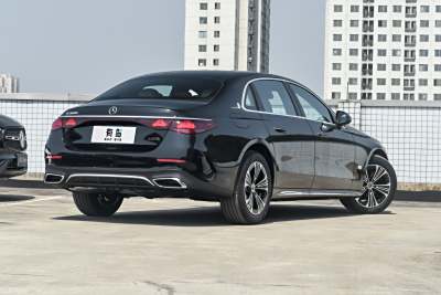 「奔驰E级」2025款 改款 E 260 L 运动型图片-内饰外观空间官方图-有驾