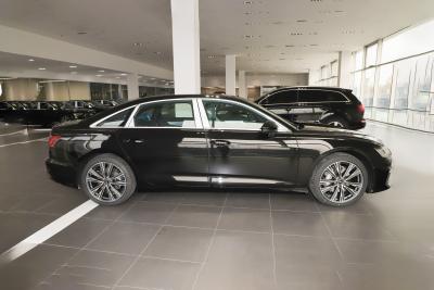 「奥迪A6L」2025款 45 TFSI 臻选动感型外观图片-颜色大全-有驾