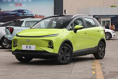 「吉利几何E萤火虫」2022款 401KM 霹雳虎 4座图片-内饰外观空间官方图-有驾