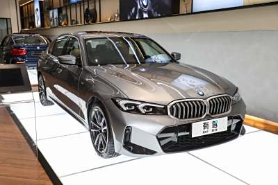 「宝马3系」2023款 320Li M运动套装图片-内饰外观空间官方图-有驾