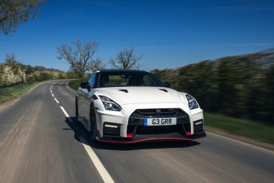 「日产GT-R」图片大全-所有车型颜色-有驾