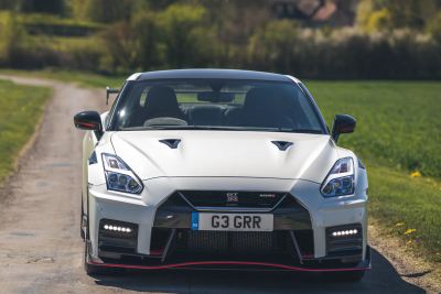 「日产GT-R」官方图图片-颜色-图片大全-有驾