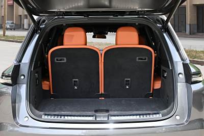 「理想L8」2023款 Air空间图片-颜色大全-有驾