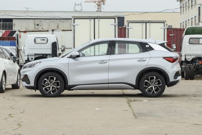 「元PLUS」2023款 冠军版 430KM 领先型图片-内饰外观空间官方图-有驾