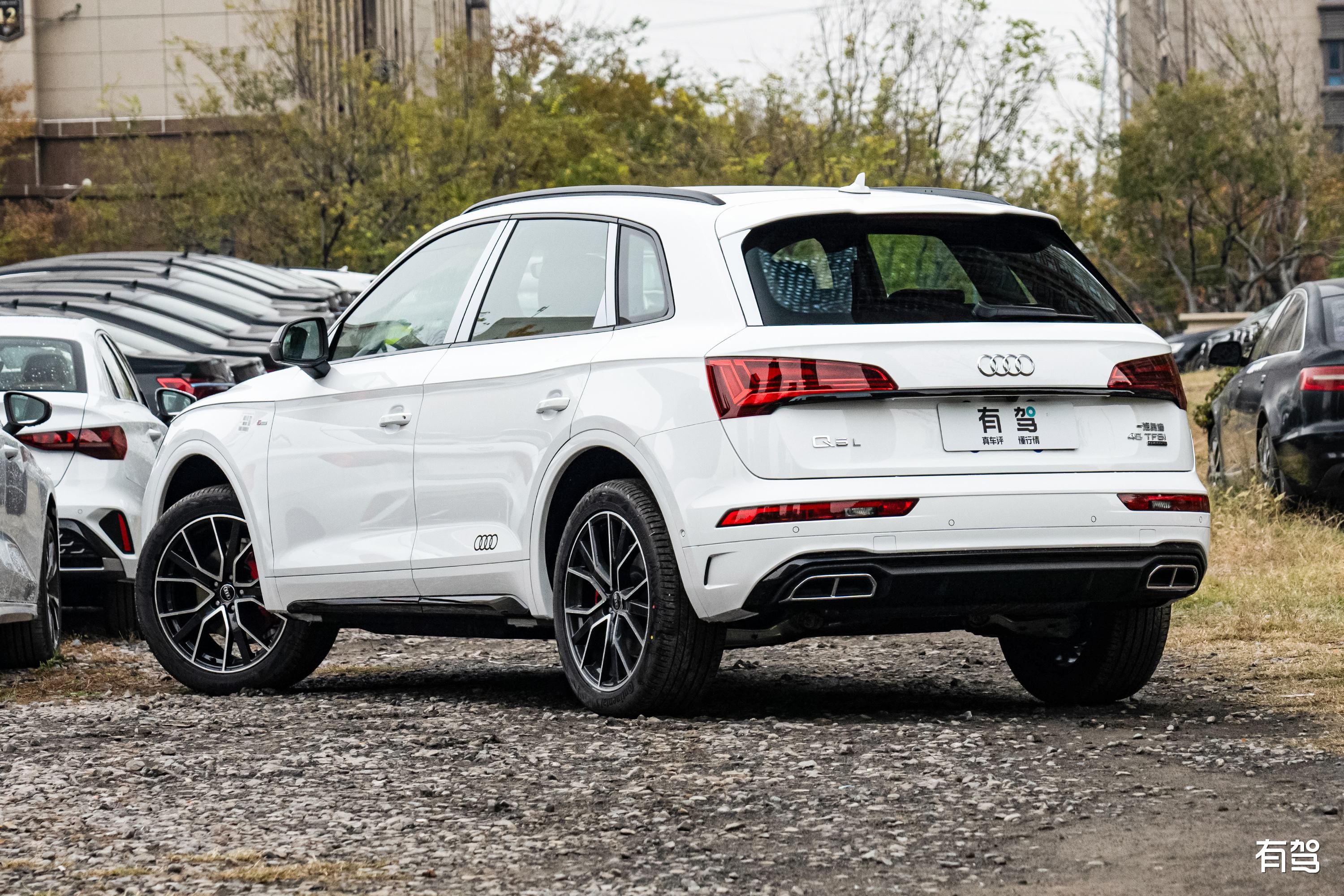 「奥迪Q5L」图片大全-所有车型颜色-有驾
