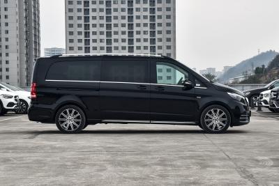 「奔驰V级」2022款 V 260 L 长轴距豪华版外观图片-颜色大全-有驾