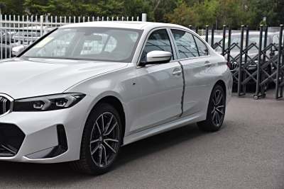 「宝马3系」2024款 320Li M运动套装图片-内饰外观空间官方图-有驾