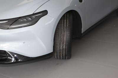 「零跑C01」图片大全-所有车型颜色-有驾