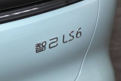 「智己LS6」图片大全-所有车型颜色-有驾