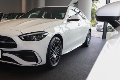 「奔驰C级」2024款 C 200 L 运动版图片-内饰外观空间官方图-有驾