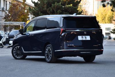 「别克GL8」2025款 陆尊 智享版图片-内饰外观空间官方图-有驾