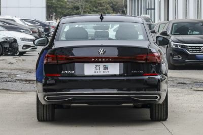 「帕萨特」2024款 330TSI 精英版图片-内饰外观空间官方图-有驾