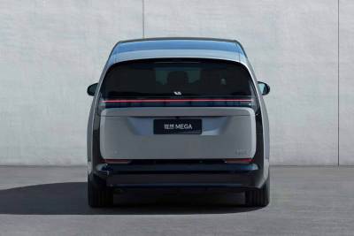「理想MEGA」图片大全-所有车型颜色-有驾