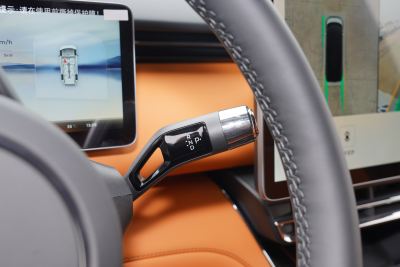 「L380」内饰图片-颜色-图片大全-有驾