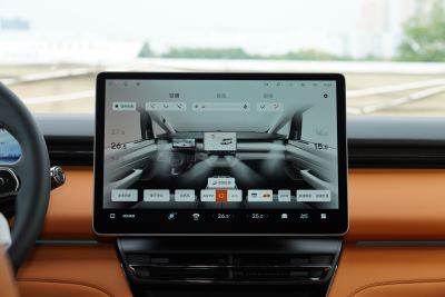 「L380」内饰图片-颜色-图片大全-有驾