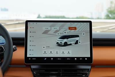 「L380」内饰图片-颜色-图片大全-有驾