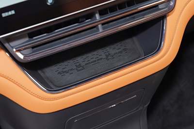 「L380」内饰图片-颜色-图片大全-有驾