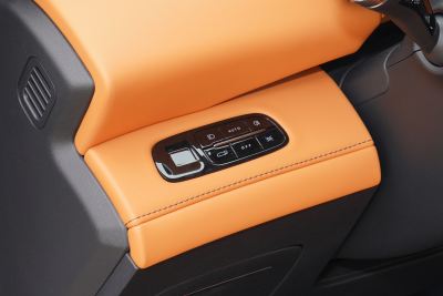 「L380」内饰图片-颜色-图片大全-有驾