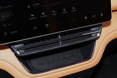 「L380」内饰图片-颜色-图片大全-有驾