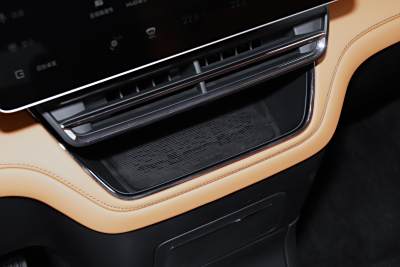 「L380」内饰图片-颜色-图片大全-有驾