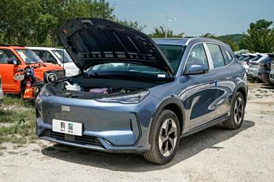 「银河E5」2026款 610km 探索+版外观图片-颜色大全-有驾