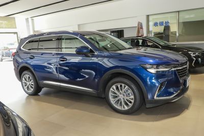 「昂科威Plus」2023款 昂科威Plus 652T 五座豪华型图片-内饰外观空间官方图-有驾