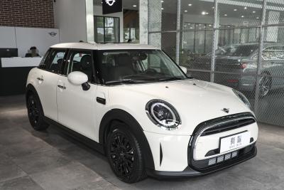「MINI」2023款 1.5T ONE 五门版图片-内饰外观空间官方图-有驾