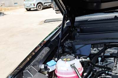 「捷途旅行者」2025款 2.0TD DCT XWD穿越图片-内饰外观空间官方图-有驾