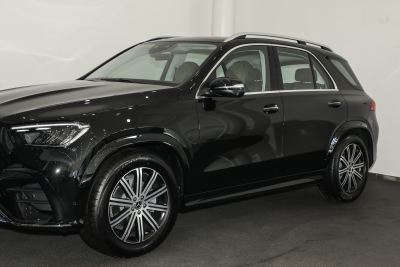 「奔驰GLE」2025款 GLE 350 4MATIC 时尚型图片-内饰外观空间官方图-有驾