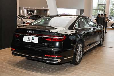 「奥迪A8」2024款 A8L 50 TFSI quattro 臻选型图片-内饰外观空间官方图-有驾