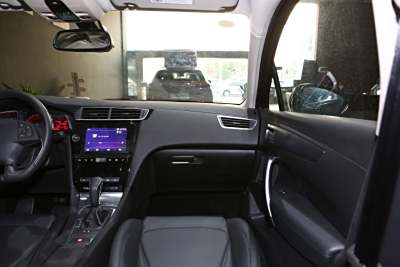 「DS 5LS」内饰图片-颜色-图片大全-有驾