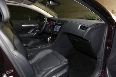 「DS 5LS」内饰图片-颜色-图片大全-有驾